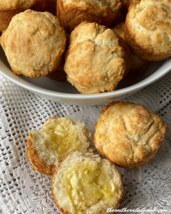 SPOON ROLLS-The Southern Lady Cooks-Old Fashioned Recipe