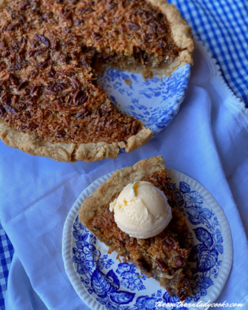 SOUTHERN APPLE PIE - The Southern Lady Cooks