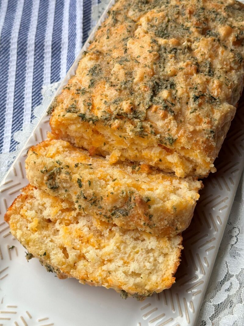 CHEDDAR BAY BISCUIT BREAD - The Southern Lady Cooks
