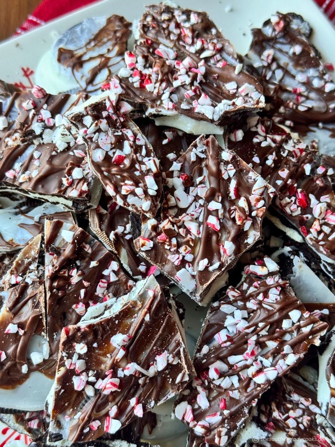 OREO PEPPERMINT BARK - The Southern Lady Cooks