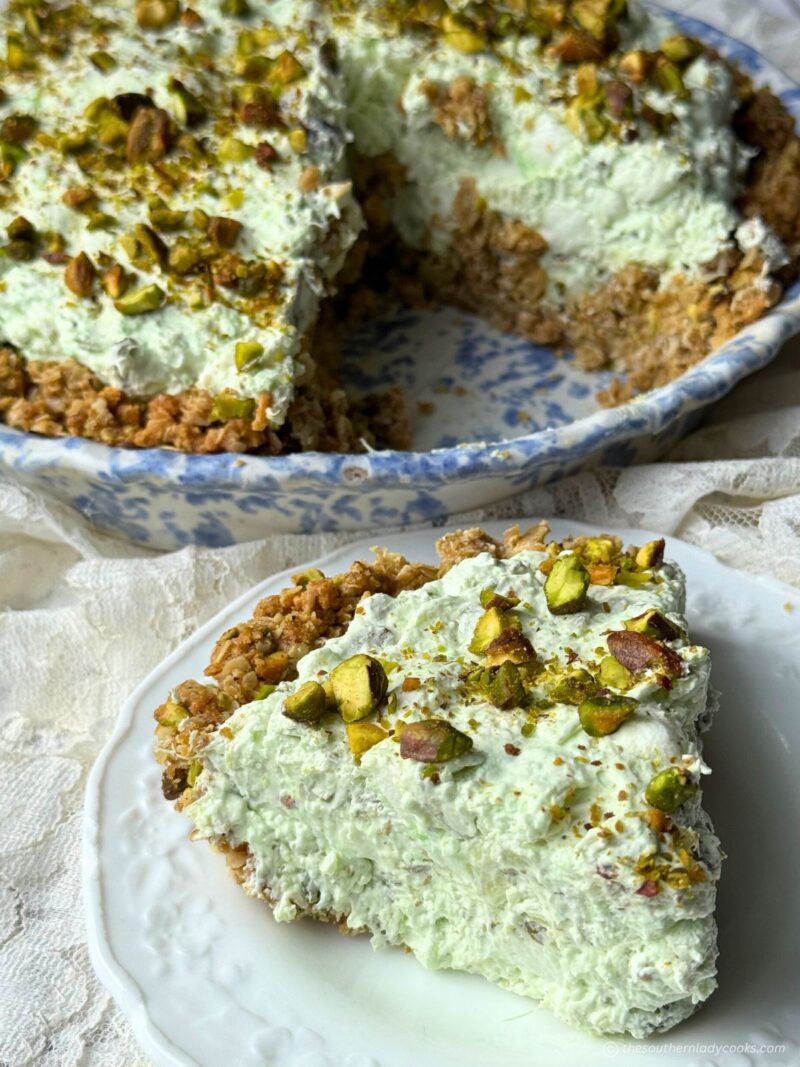 OLD FASHIONED PISTACHIO PIE (Watergate Pie) - The Southern Lady Cooks